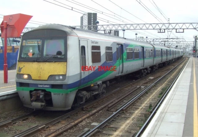 PHOTO CLASS 321 4-Car Emu No 321 317 At Stratford On A Liverpool St ...