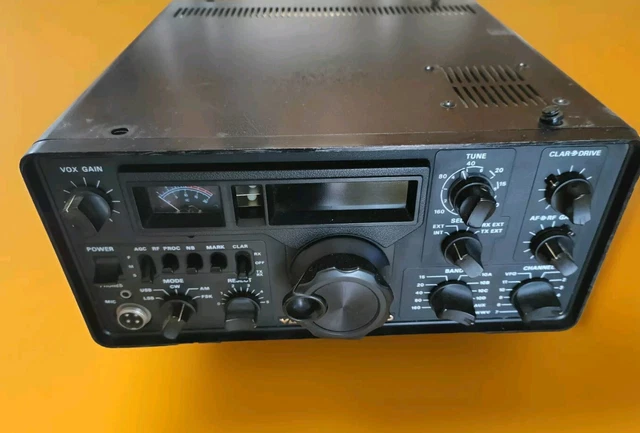 VINTAGE YAESU FT301D HF Transceiver Radioamatore EUR 179,00 - PicClick IT