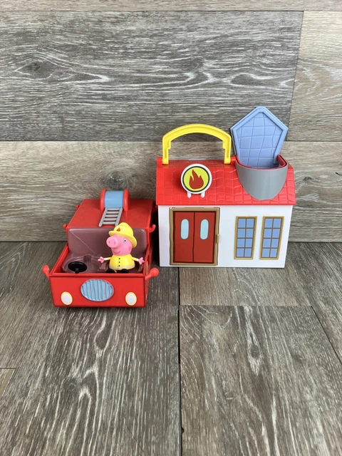 PEPPA PIG FIREMAN Fire Truck Firehouse Station 2003 $18.69 - PicClick