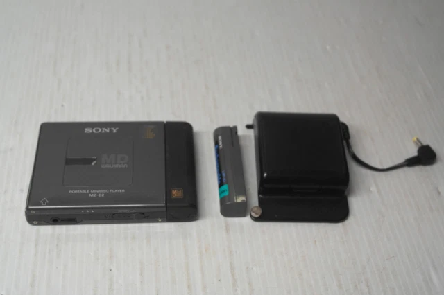 SONY MD WALKMAN Portable Mini Disc Player MZ-E2 Gray For Parts Or ...
