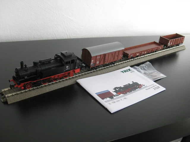 TRIX 21528 TRENO merci epoca III con locomotiva a vapore BR 74 854 ...