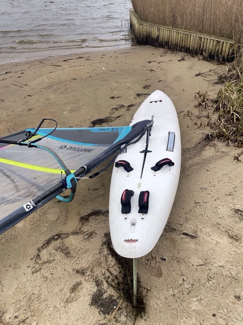 MISTRAL SUPERLIGHT 2 Windsurf Raceboard 1999. Equipe £399.00 - PicClick UK