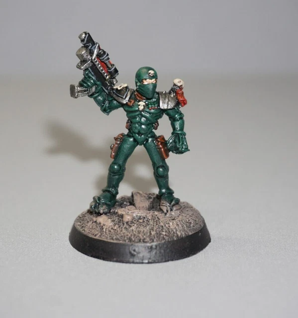 WARHAMMER 40K - Rogue Trader Imperial Guard With Pistol. Rare £15.00 ...