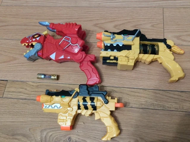 POWER RANGERS DINO Charge Yellow & Red Morpher Guns + Chargers £35.00 ...