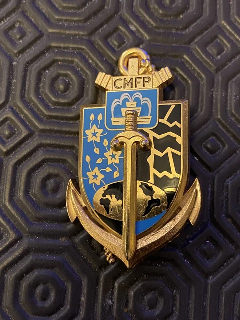 INSIGNES MILITAIRE CENTRE Millitaire De Formation Professionnelle ...