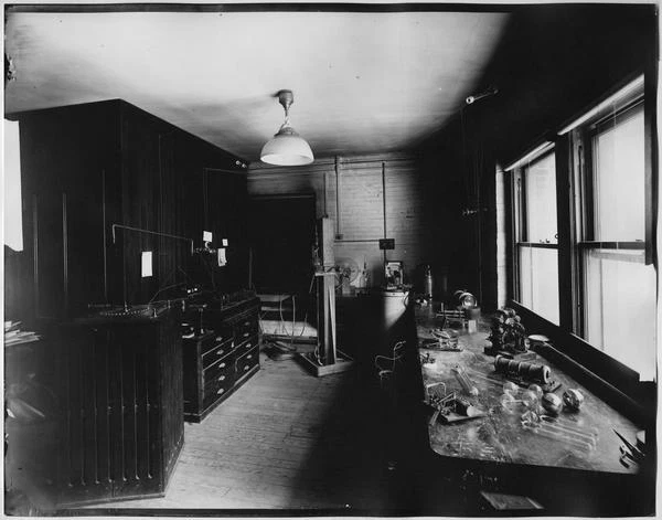 MANHATTAN NY INTERIOR electrical engineering lab Columbia Univ- 1900 ...