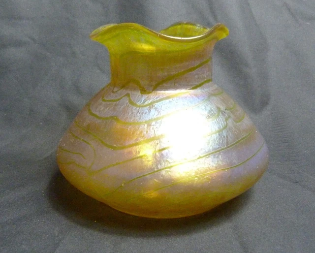 ART NOUVEAU GLASS Fritz Heckart Changeant Iridescent Vase £70.00 ...