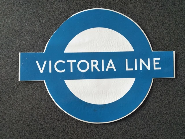 VINTAGE STICKER Victoria Line London Undergroud The Tube Train EUR 6,49 ...