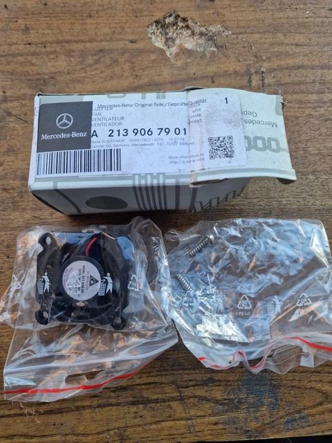 MERCEDES E CLASS W213 Headlight Cooling Fan Part No A213 906 79 01 £30. ...