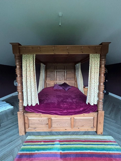 SUPER KING SIZE : Balmoral Four Poster Bed Stunning! £1,536.70 ...