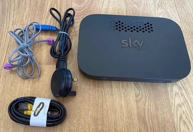 SKY Q HUB Router Wireless WiFi ER110UK Modello Dual Band - Cavo di ...