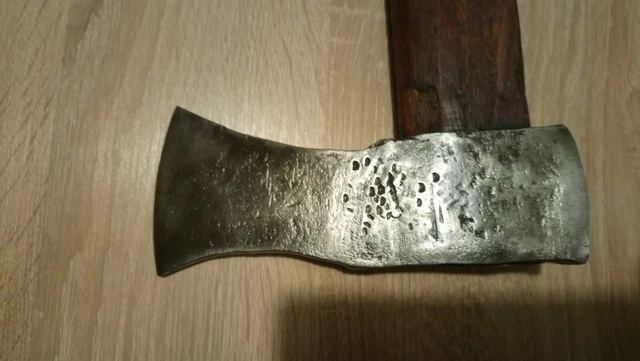 ANCIENNE HACHE HACHE avec tige Zimmermann ancien outil marqué EUR 55,00 ...