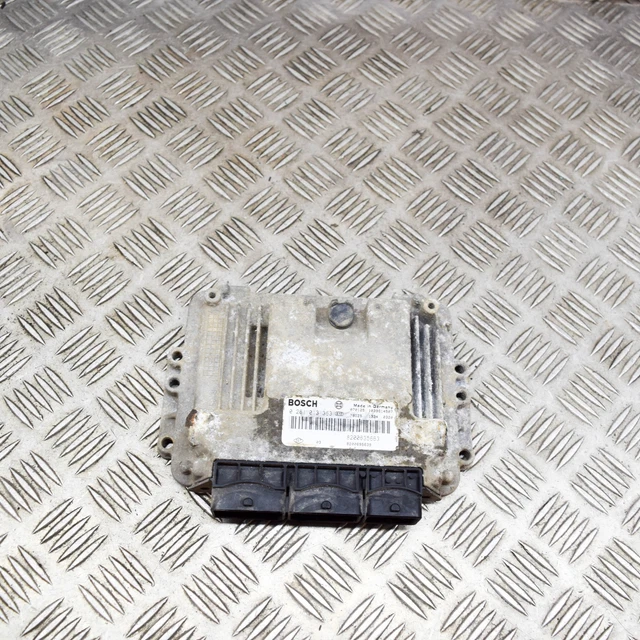 RENAULT MASTER MK2 Furgon Engine Control Unit ECU 8200635663 2.5D 88kw ...
