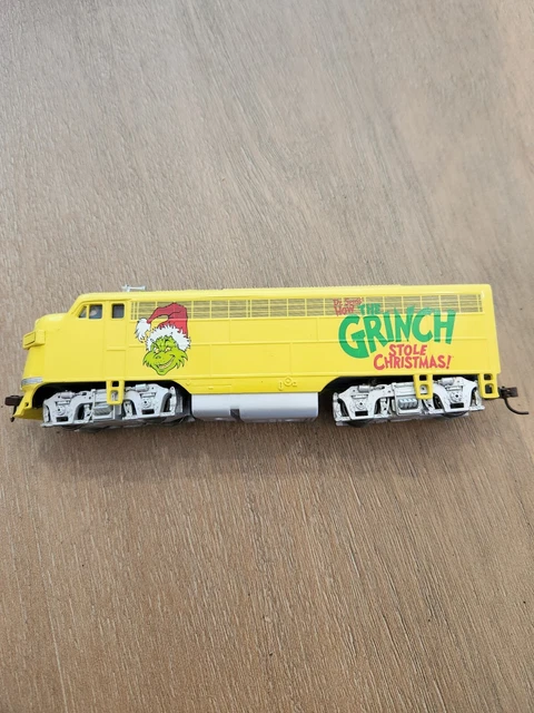 HO SCALE MODEL Railroad Bachmann Locomotive How The Grinch Stole ...