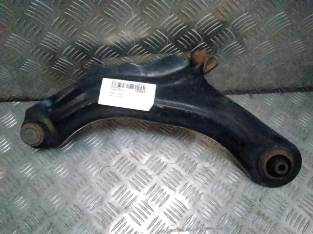 545003037R BRAZO DE CONTROL DELANTERO DERECHO Renault Scénic II (JM ...