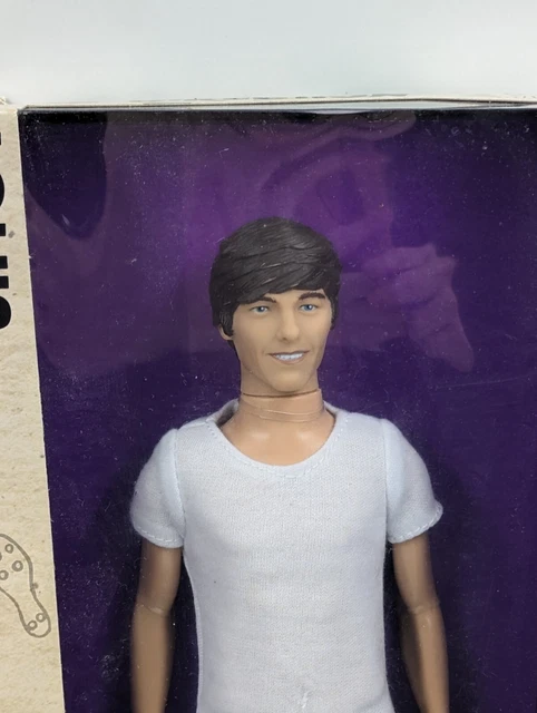 LOUIS TOMLINSON ONE Direction Collector's Doll Figure £49.99 - PicClick UK