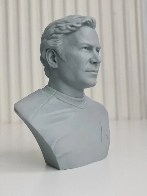 STAR TREK WILLIAM Shatner Captain Kirk Lifelike Bust Large model 7 inch ...