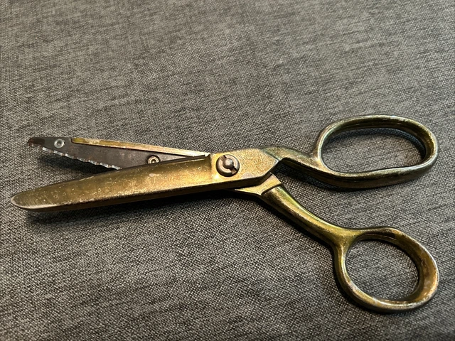 GOLDEN AGE PINKERS, Pinking Shears, Vintage Sheffield Made Scissors ...