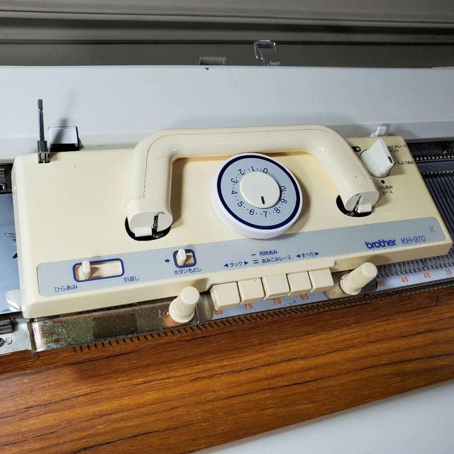 MACHINE À TRICOTER Brother KH-970 entretenue. Tricoté sans accessoires ...