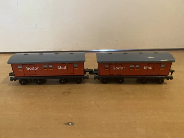 THOMAS THE TANK Engine ERTL Sodor Mail Coaches £6.00 - PicClick UK