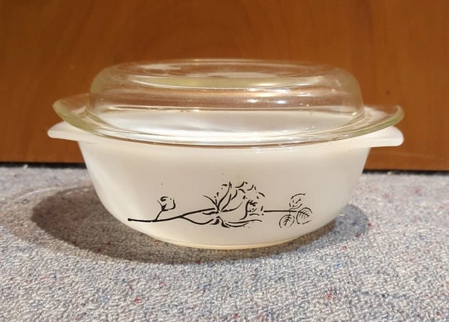 VINTAGE PYREX AGEE Black Rose Casserole Dish W/Lid - Australia White ...