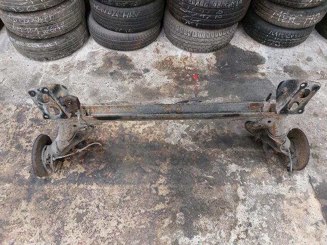 VOLKSWAGEN VW GOLF Mk4 Bora Rear Axle Subframe & Hubs Bearings Abs 1998 ...