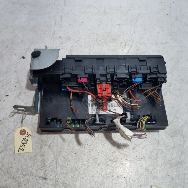MERCEDES E-CLASS W211 SAM control unit fuse box rear module. 2115458601 ...