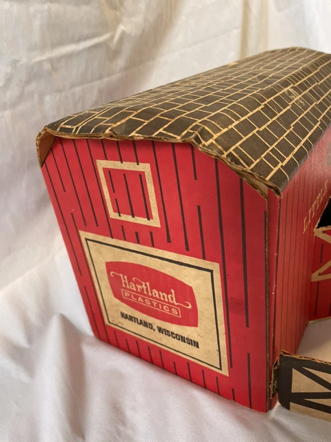 VINTAGE HARTLAND PLASTICS Little Red Barn Farm Complete Set - Pigs ...