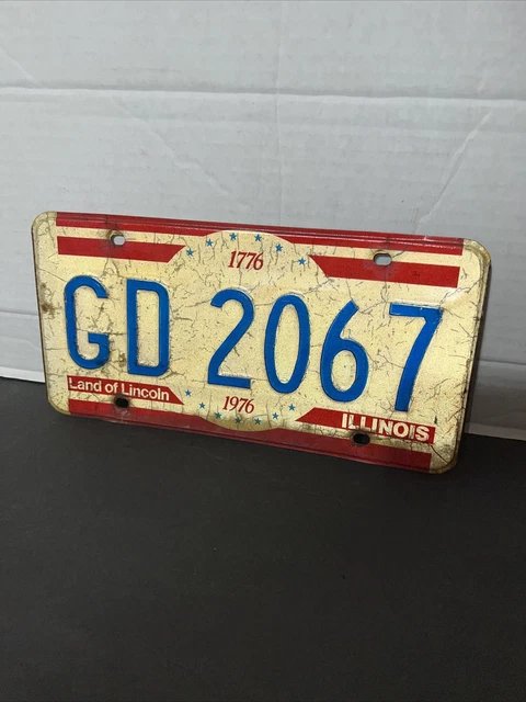 VINTAGE ILLINOIS 1976 GD 2067 Bicentennial License Plate 1776-1976 $25. ...