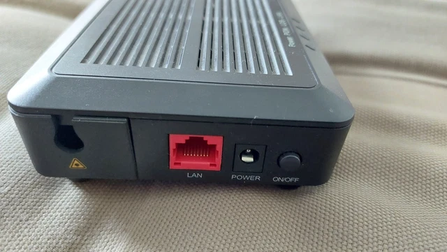 BOITIER FIBRE ORANGE - Boitier ONT fibre Alcatel Lucent I-010G-U ...