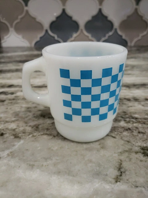 VINTAGE BLUE CHECKERS White Milk Glass Anchor Hocking Fire King Coffee ...