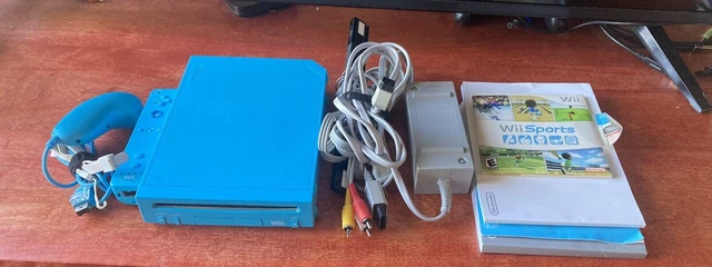 BLUE WII CONSOLE W/ Blue remote and nunchuck & wii sports $130.00 ...