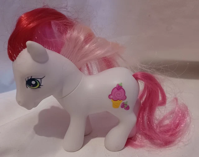 MY LITTLE PONY White Strawberry Surprise Ice Cream Cone Hasbro 2017 £12 ...
