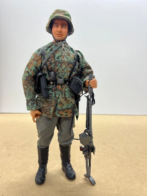 DRAGON 1/6TH SCALE Action Figure WWII. German SS Panzergrenadier ...