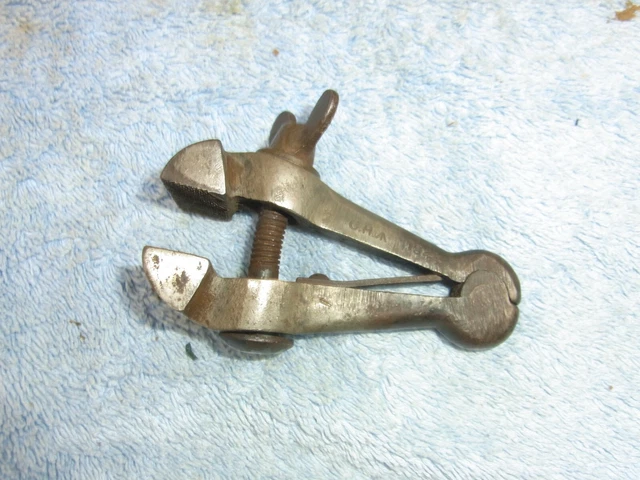 VINTAGE HAND VICE Clamp Strong Jaws 1" wide WW2 1944 Broad Arrow CH $20 ...
