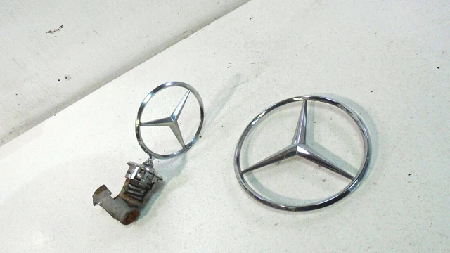 GENUINE MERCEDES-BENZ W126 300SE Front And Rear Badge Emblem £65.00 ...