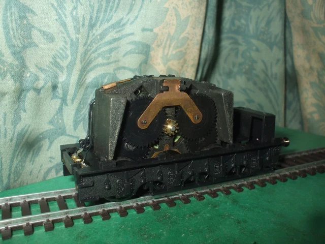 HORNBY LNER A3/A4 CLASS MOTORISED TENDER CHASSIS ONLY - BLACK WHEELS ...
