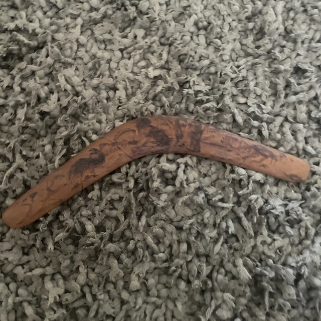VINTAGE / ANTIQUE Signed Reverse Australian Aboriginal Boomerang £5.00 ...
