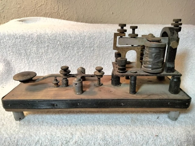 SIGNAL ELECTRIC MFG Railroad Telegraph Knob Key & Sounder Set ...