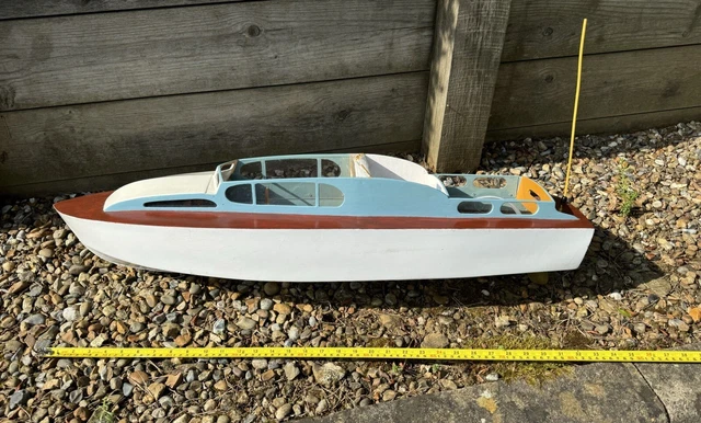 VINTAGE RADIO CONTROLLED wooden Cabin Cruiser with Electric Engine & Transmitter £90.00 ...