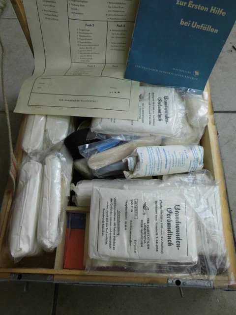 DDR VEB NVA MfS Stasi Vopo Volkspolizei Rotes Kreuz Sanikasten -- EUR ...