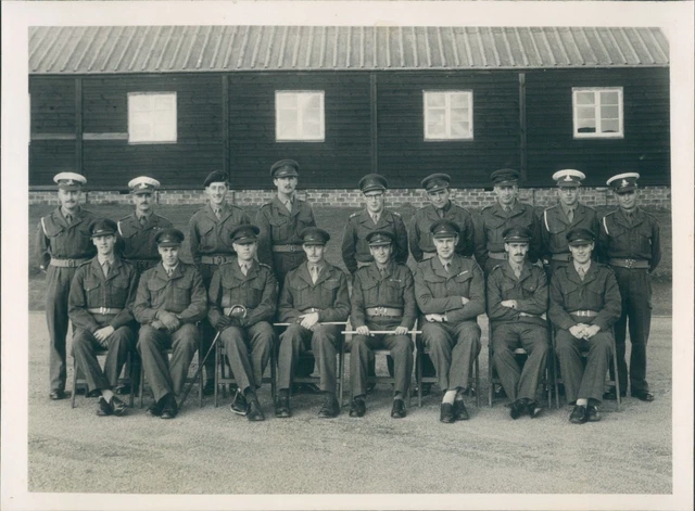 POST WW2 ORIGINAL Photo Of Officers & NCO's Kinmel Camp Wales 1950's 6 ...