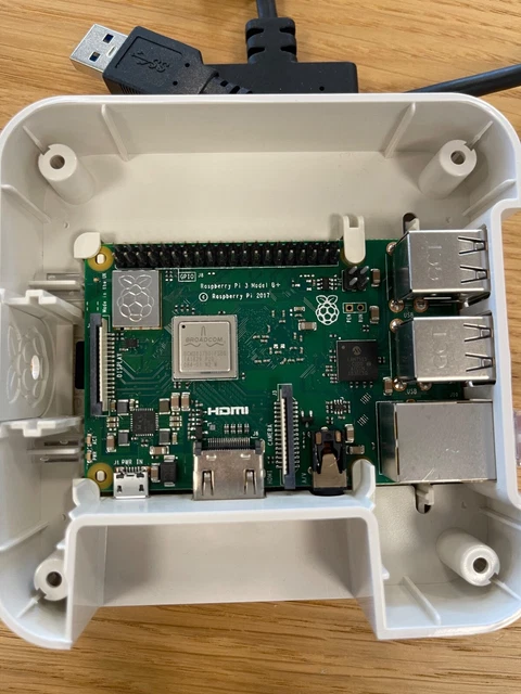 RASPBERRY PI 3 Model B Quad Core 1.2ghz 64bit CPU 1gb RAM WiFi ...