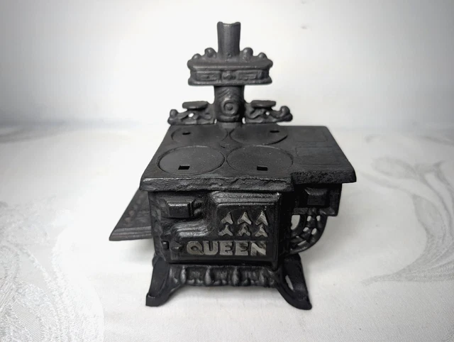 VINTAGE 1960'S QUEEN 6" Salesman Sample, Cast Iron Toy Stove $34.30 ...