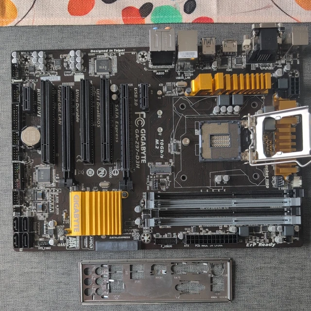 GIGABYTE GA-Z97-D3H INTEL LGA1150 Socket Motherboard with Backplate £36 ...