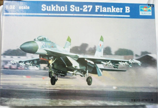 1:32 MODELLBAUSATZ TRUMPETER 02224 Sukhoi Su-27 Flanker B OVP EUR 87,00 ...