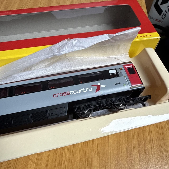HORNBY R4374A ARRIVA Cross Country Mk3 TSO Coach 42366 New £31.90 ...
