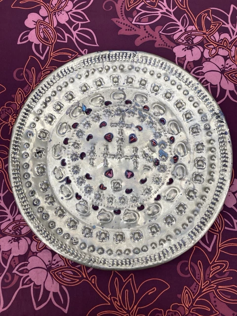 BEAUTIFUL CHURCH PLATE 1700 Copper Brass Repoussé Sculpted Almoner ...