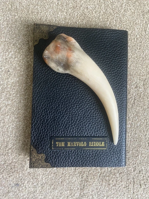 TOM RIDDLE’S DIARY & Basilisk Fang Prop Replica From Harry Potter £150. ...