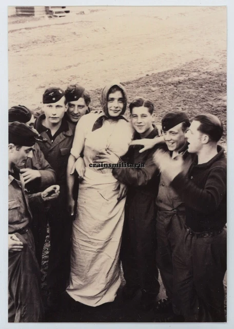 REPRO FOTO U-BOOT U-405 Matrose Karl Henke als Transvestit Frau in ...